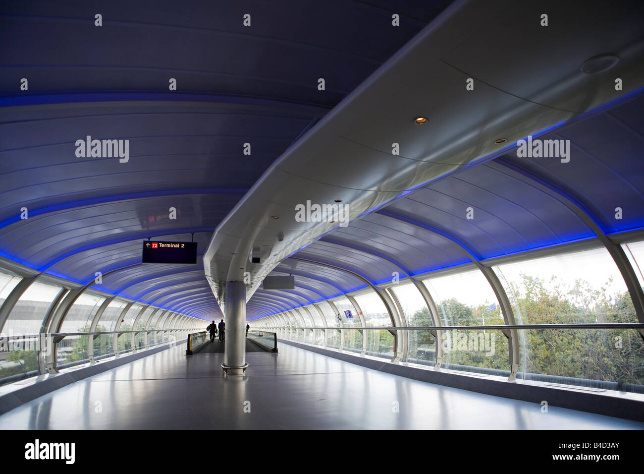 Air Travel England Manchester International Airport walkway connecting ...