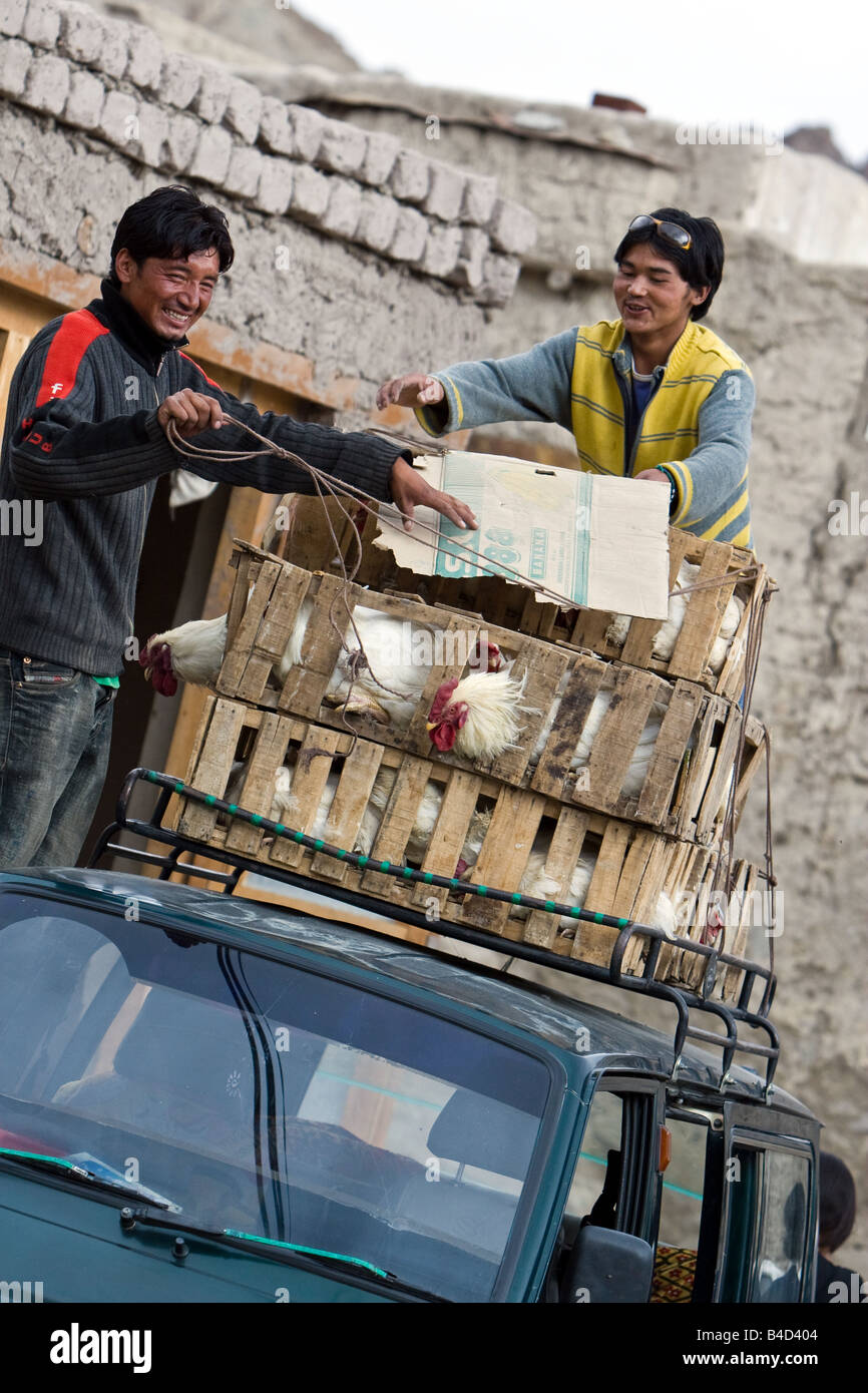 Load with people hi-res stock photography and images - Alamy