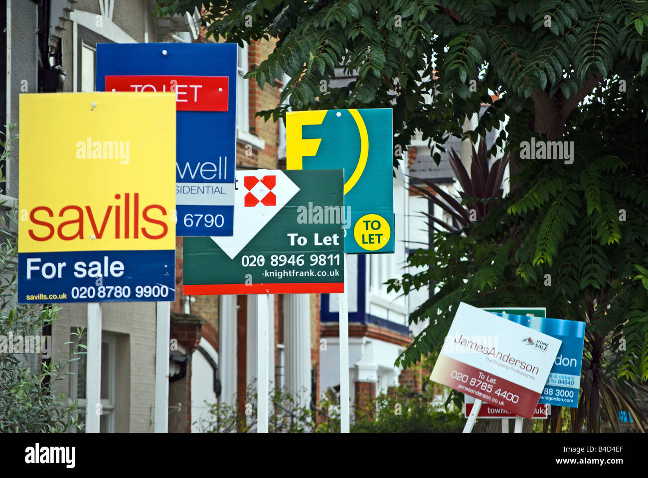 Estate and letting agent boards High Resolution Stock Photography and ...