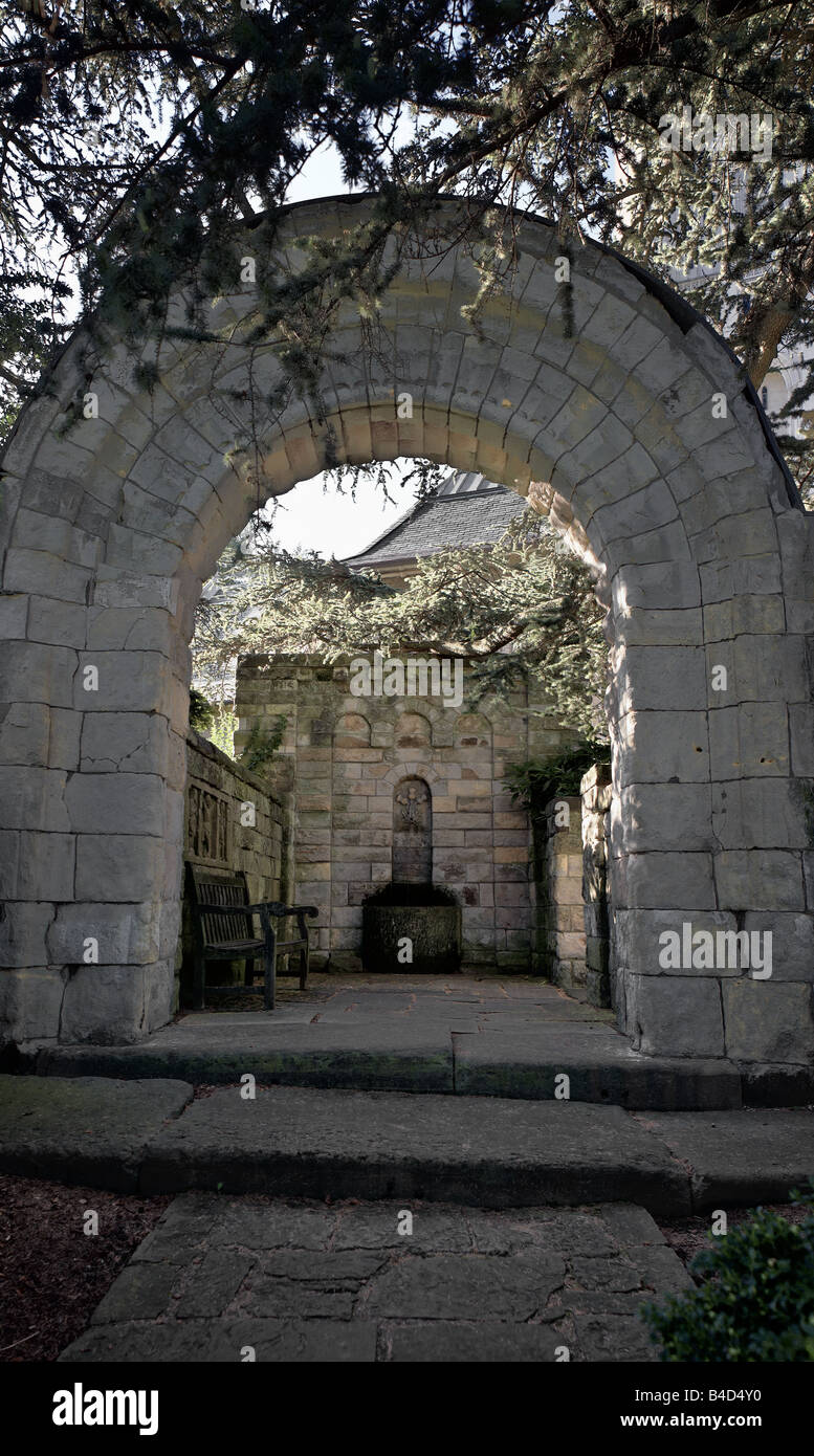 The alcove in the garden of the Washington National Cathedral Stock ...