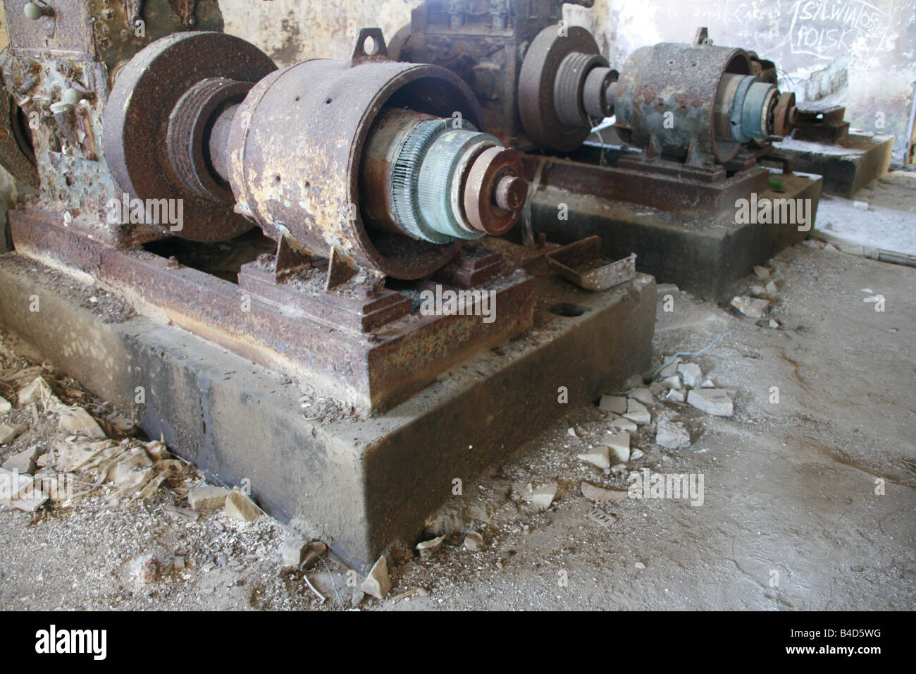 Machine shop fittings hi-res stock photography and images - Alamy