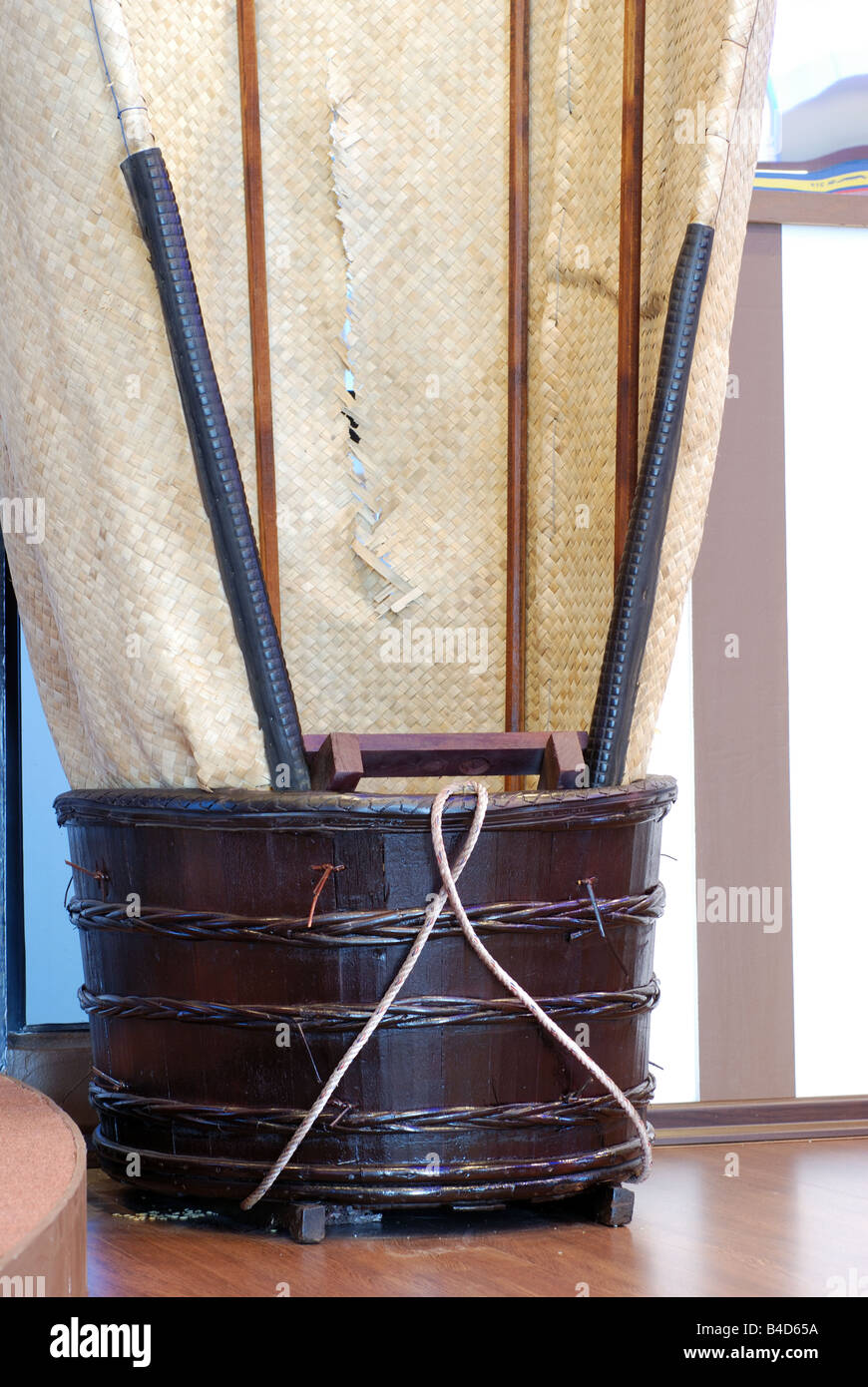 Traditional paddy threshing instrument Stock Photo - Alamy