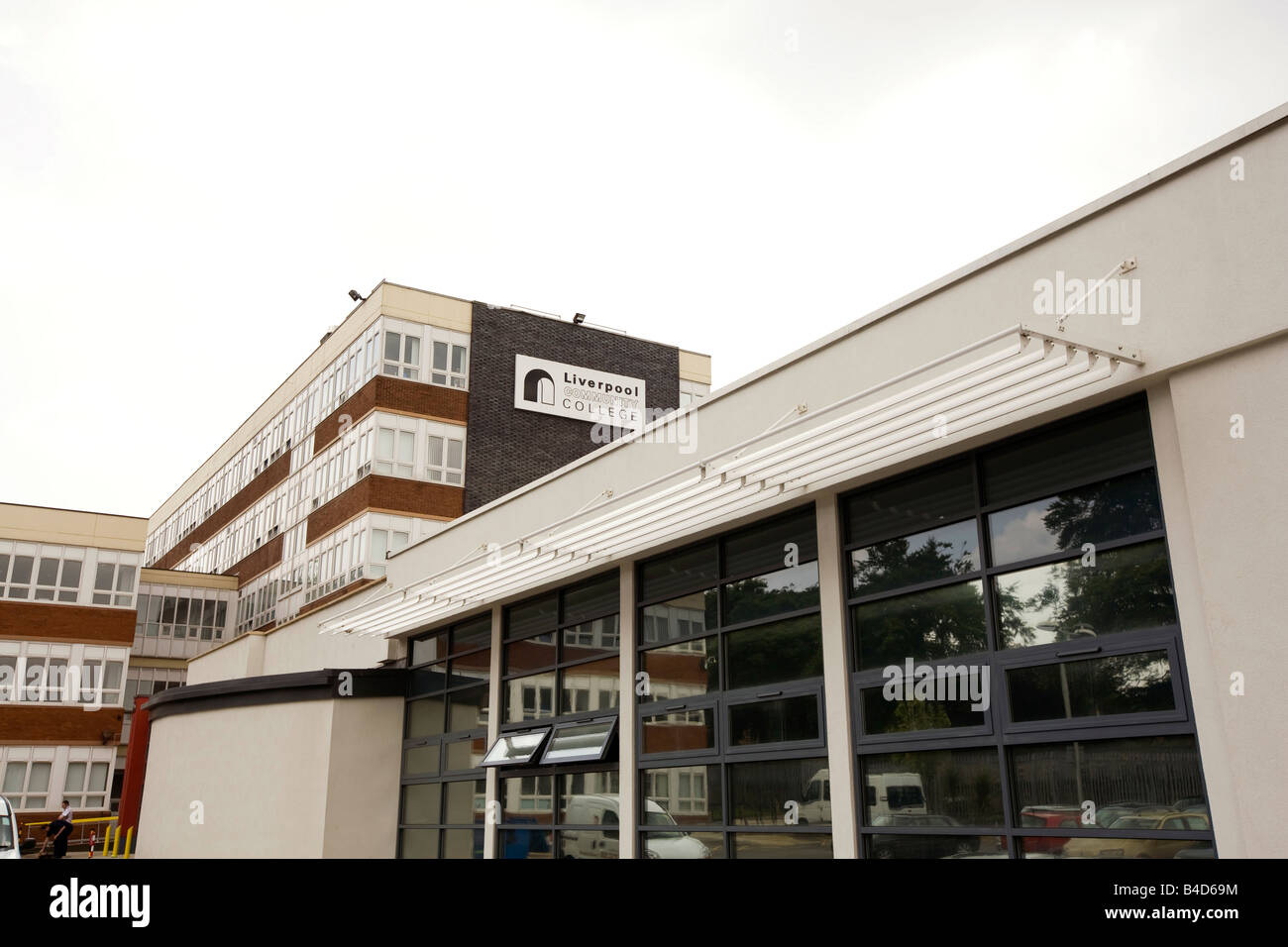 City of liverpool college hi-res stock photography and images - Alamy