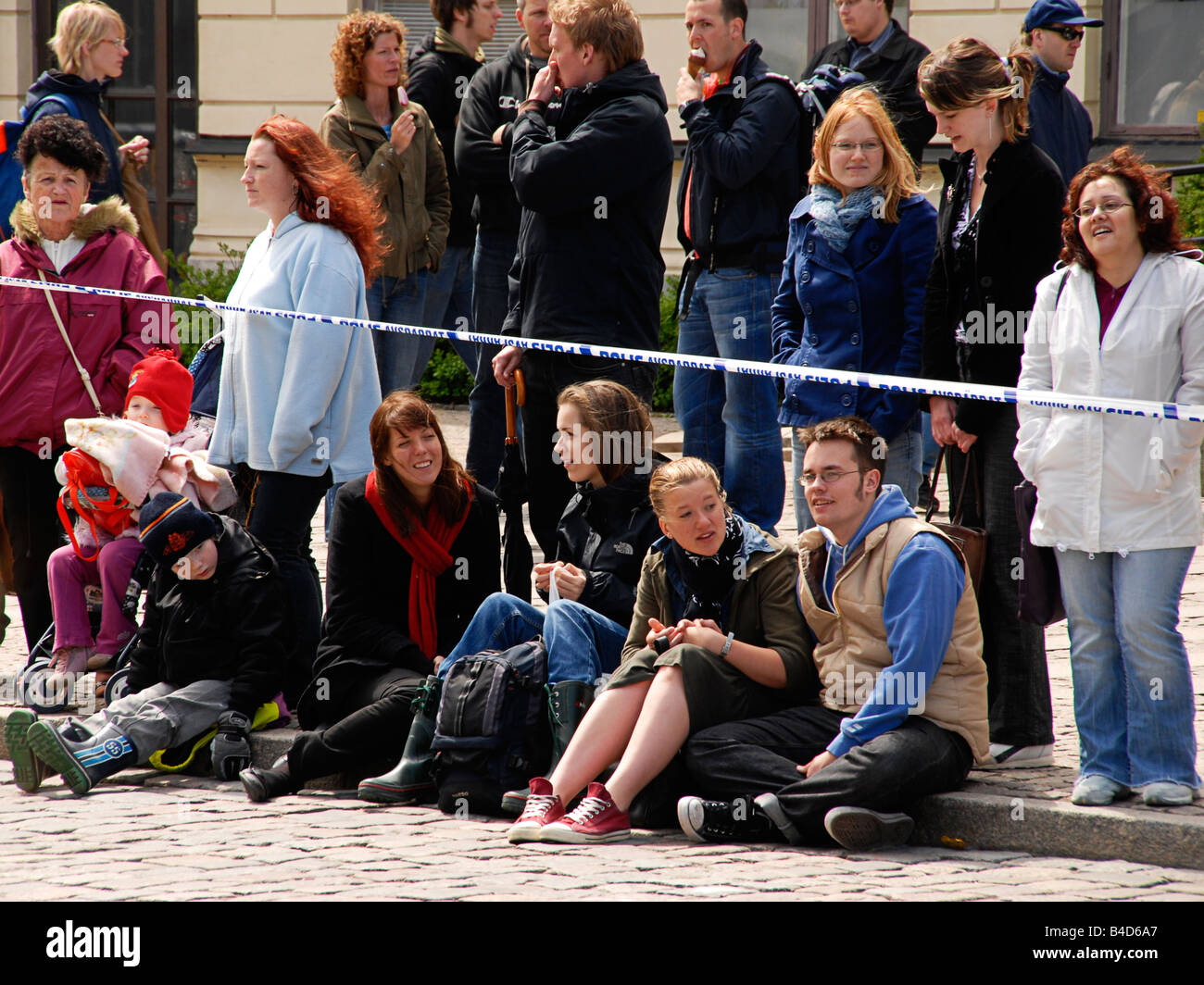 Waiting roadside hi-res stock photography and images - Alamy