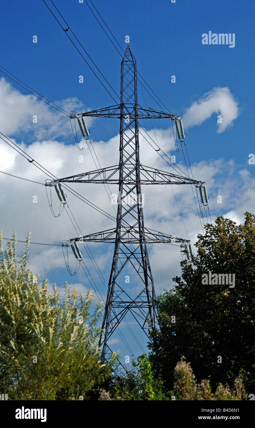 275 Kv. overhead electricity power lines and tower. Heysham, Lancashire ...