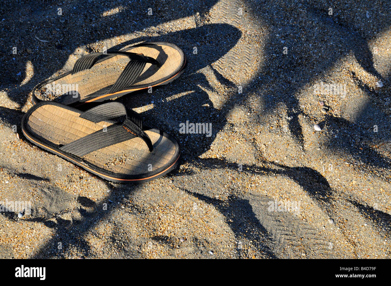 Man flip flops beach hi-res stock photography and images - Alamy