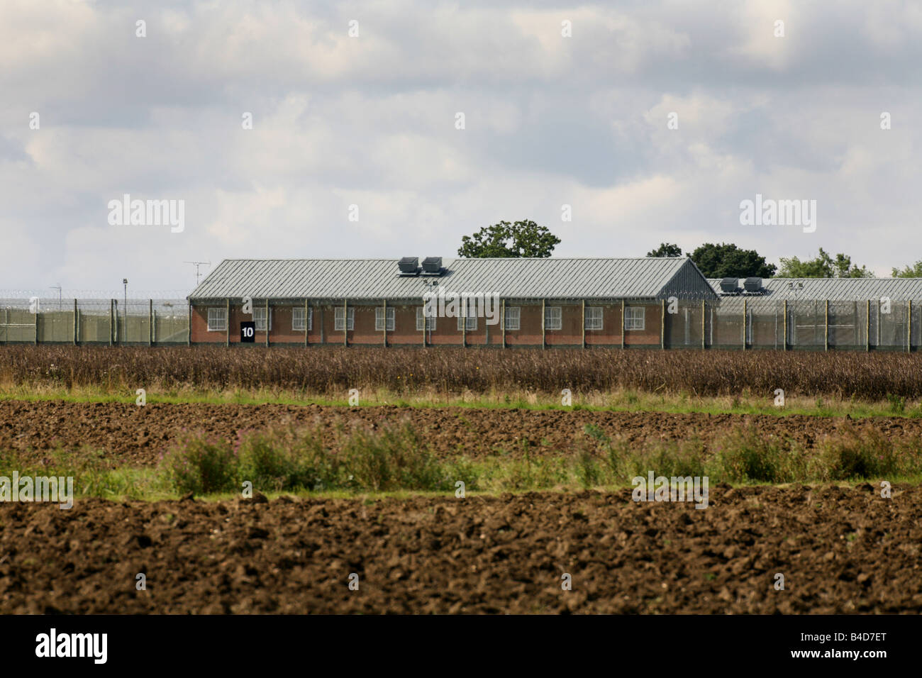 Prison gates uk hi-res stock photography and images - Alamy