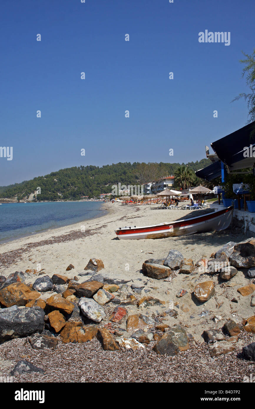 BEACH AND TAVERNA AT SKALA FOURKAS. KASSANDRA PENINSULA HALKIDIKI ...