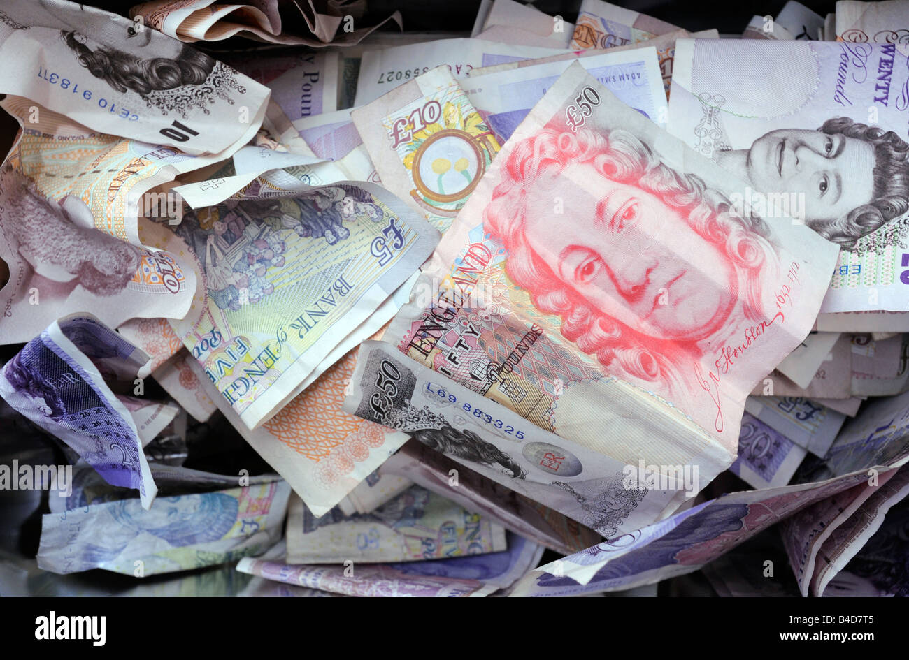 Unsorted pile of English Bank Notes Stock Photo - Alamy