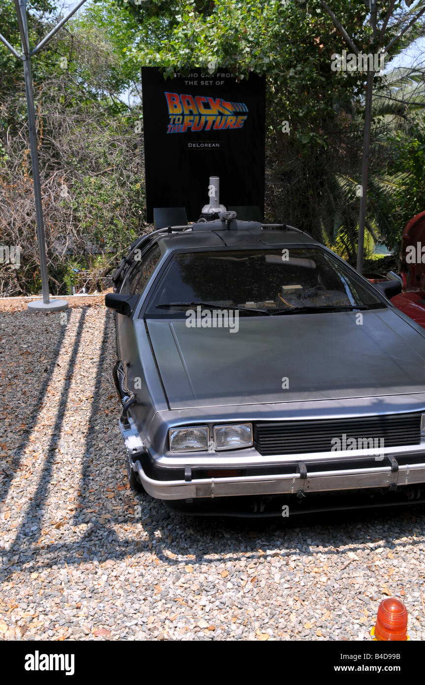 Back to the future car hi-res stock photography and images - Alamy