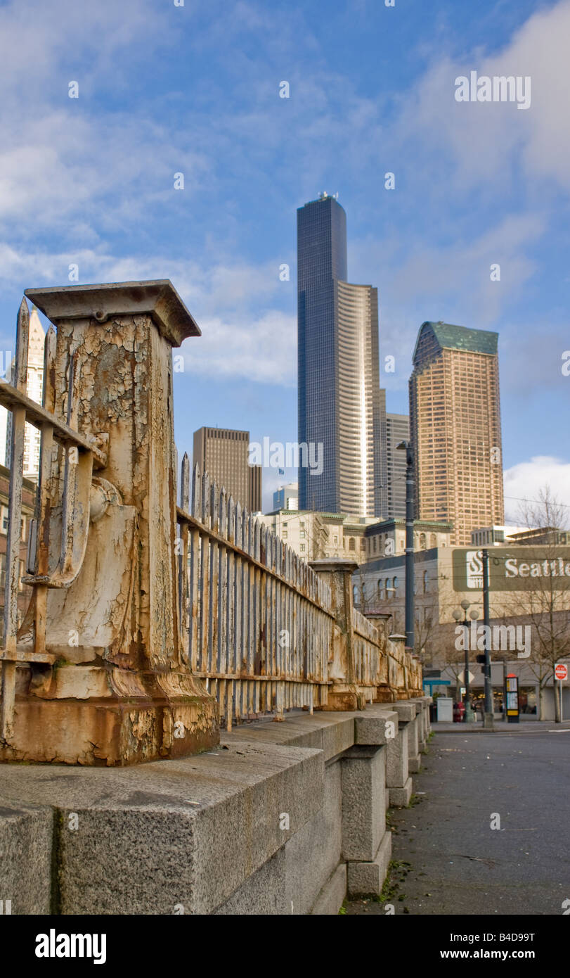 Seattle skyline looking north hi-res stock photography and images - Alamy