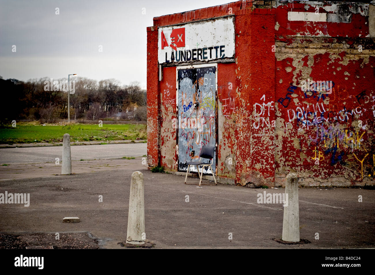 Derelict building edinburgh hi-res stock photography and images - Alamy