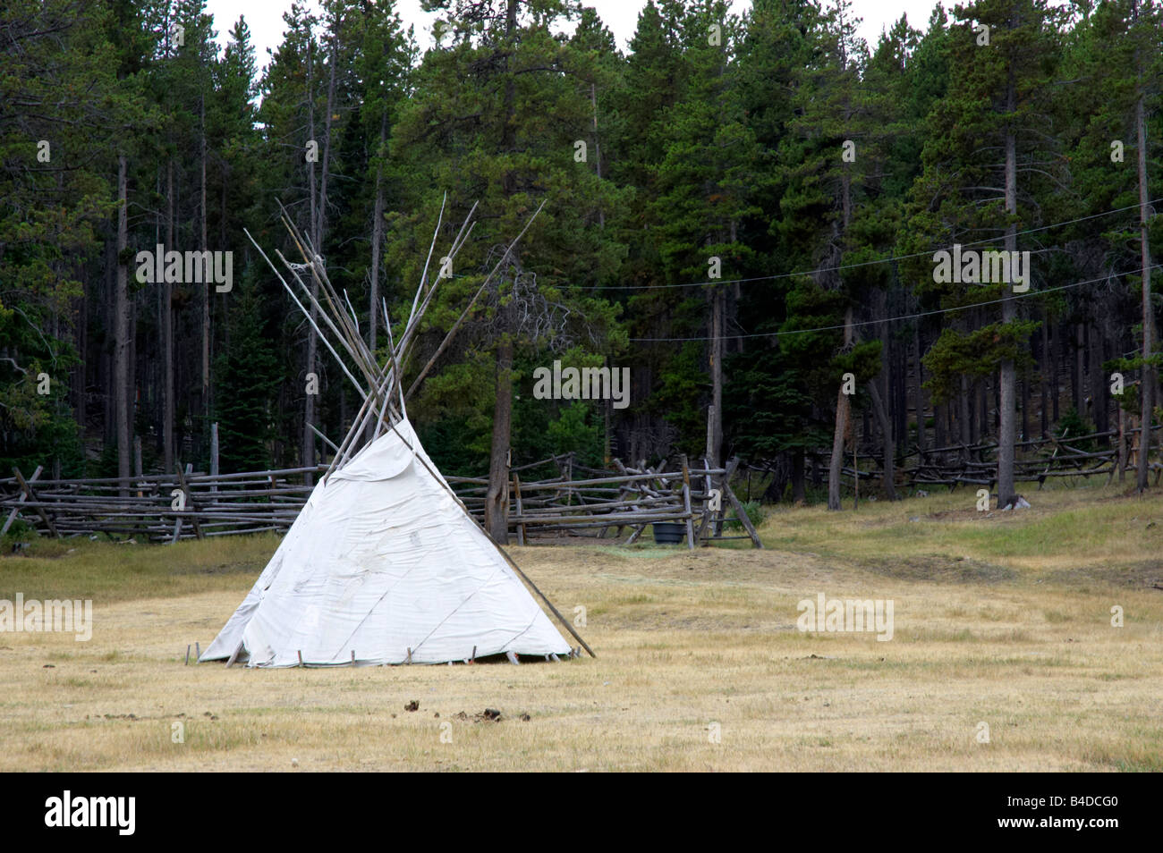 Indian teepee hi-res stock photography and images - Alamy