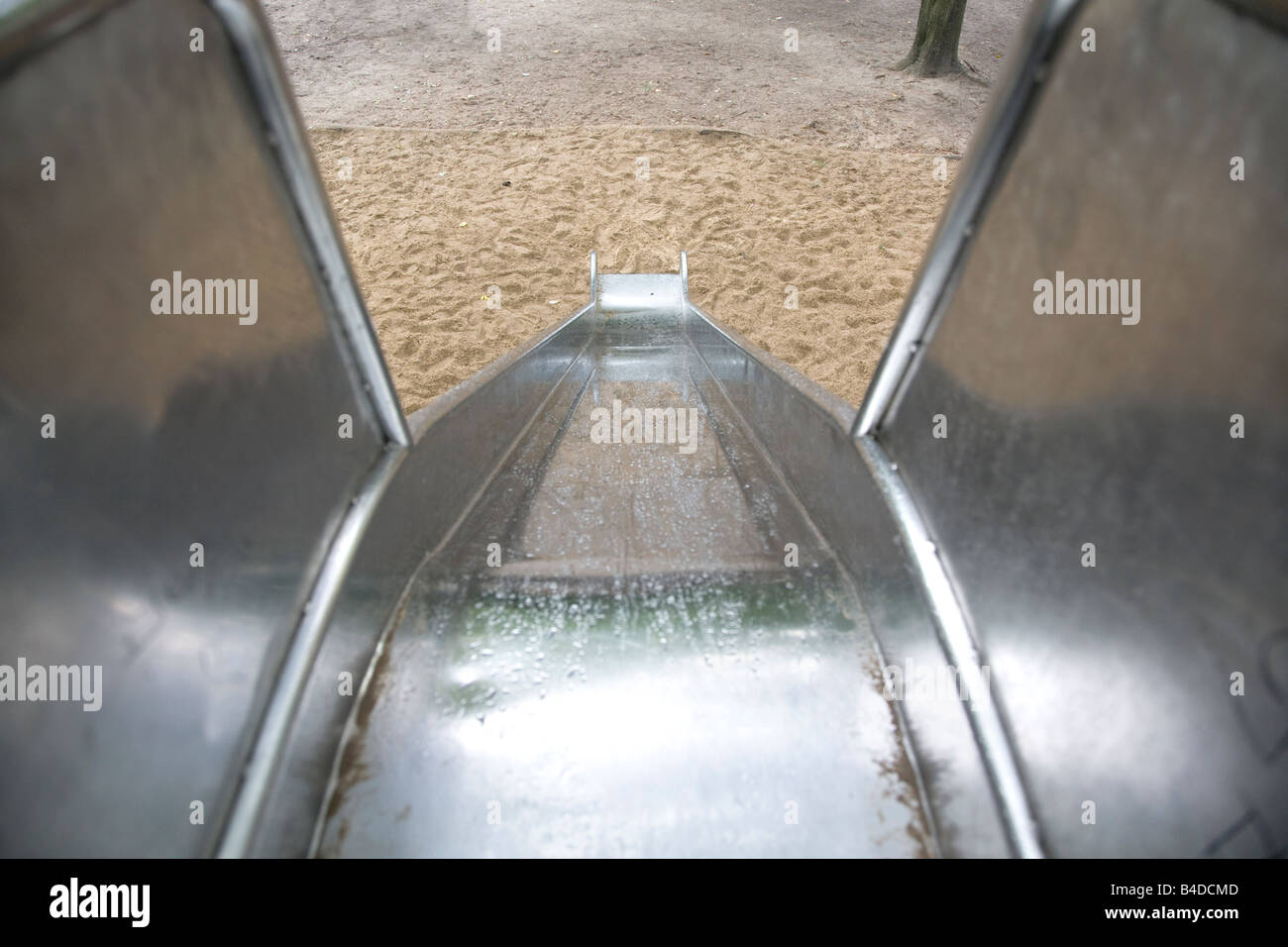Slide way hi-res stock photography and images - Alamy