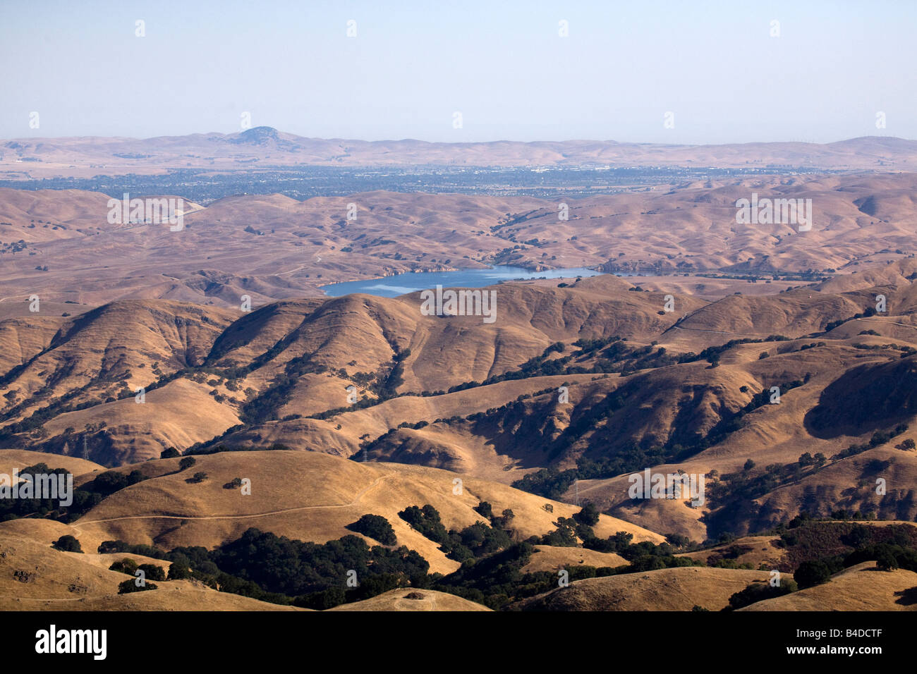 View of Calaveras Reservoir from Mission Peak at Mission Peak Regional ...