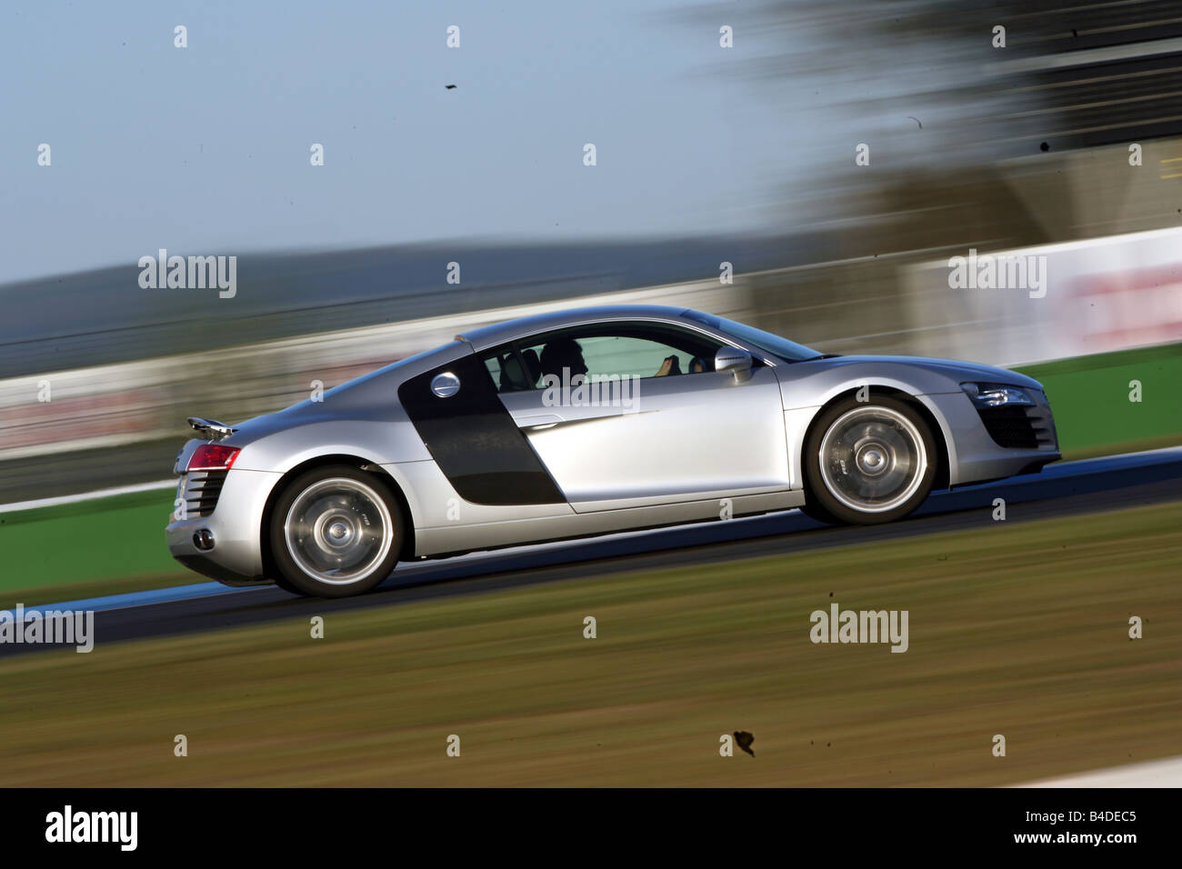 Audi R8 4.2 FSI, model year 2007-, silver, driving, side view, test ...