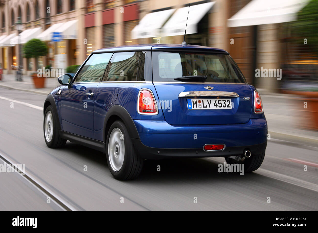 Back of mini hi-res stock photography and images - Alamy