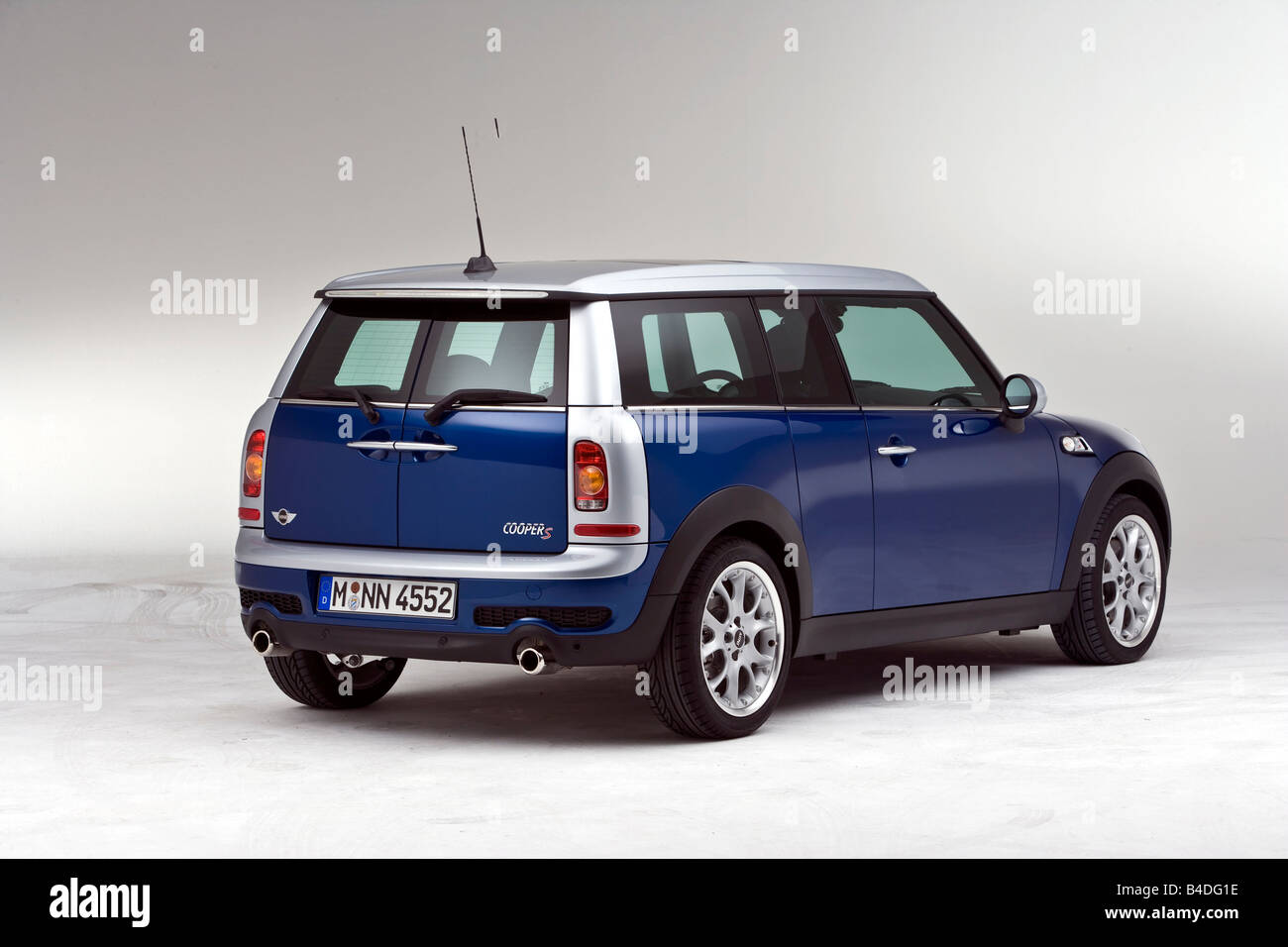 Mini Clubman, model year 2007-, blue, standing, upholding, diagonal ...