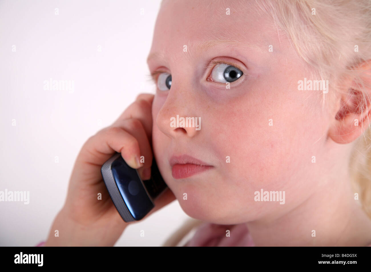 Pupil mobile phone worried hi-res stock photography and images - Alamy