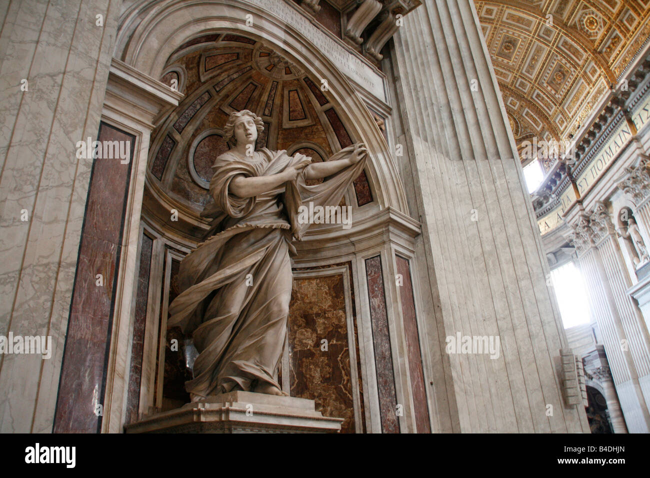 Sculpture statue inside st peters basilica hi-res stock photography and ...