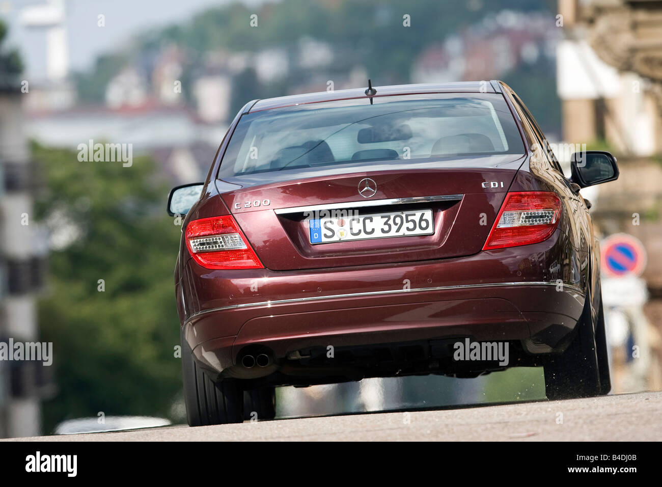 Mercedes C 200 CDI Avantgarde, model year 2007-, ruby colored, driving ...