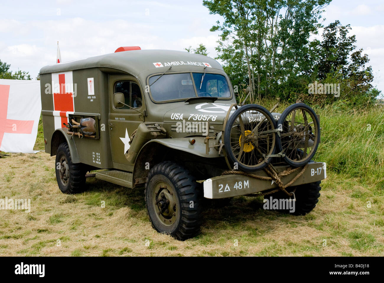 WW2 USA WC-54 Ambulance on Display Stock Photo - Alamy
