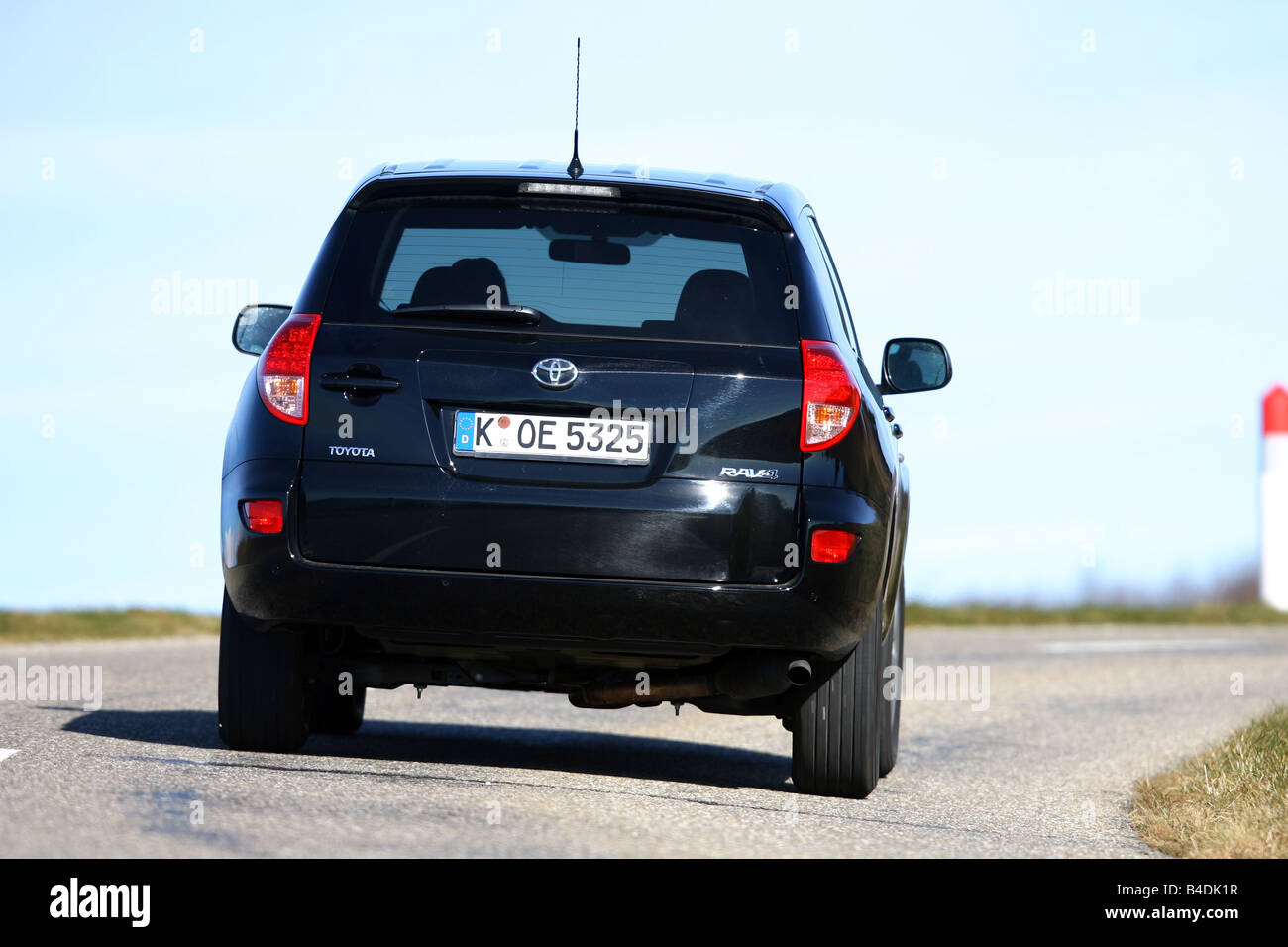 Toyota RAV4 2.2 D-4D Cross Sport, model year 2006-, black, driving ...