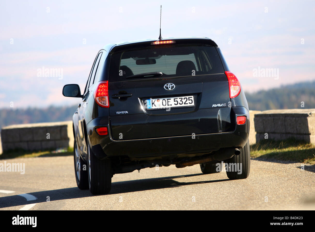 Toyota RAV4 2.2 D-4D Cross Sport, model year 2006-, black, driving ...