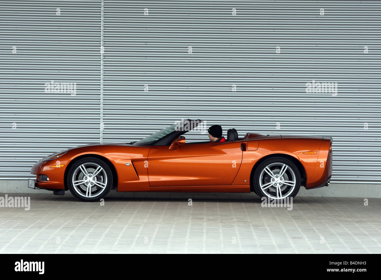 Orange corvette hi-res stock photography and images - Alamy