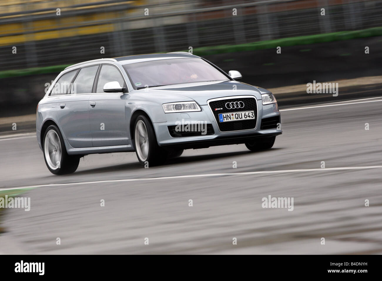 Audi rs6 avant hi-res stock photography and images - Alamy
