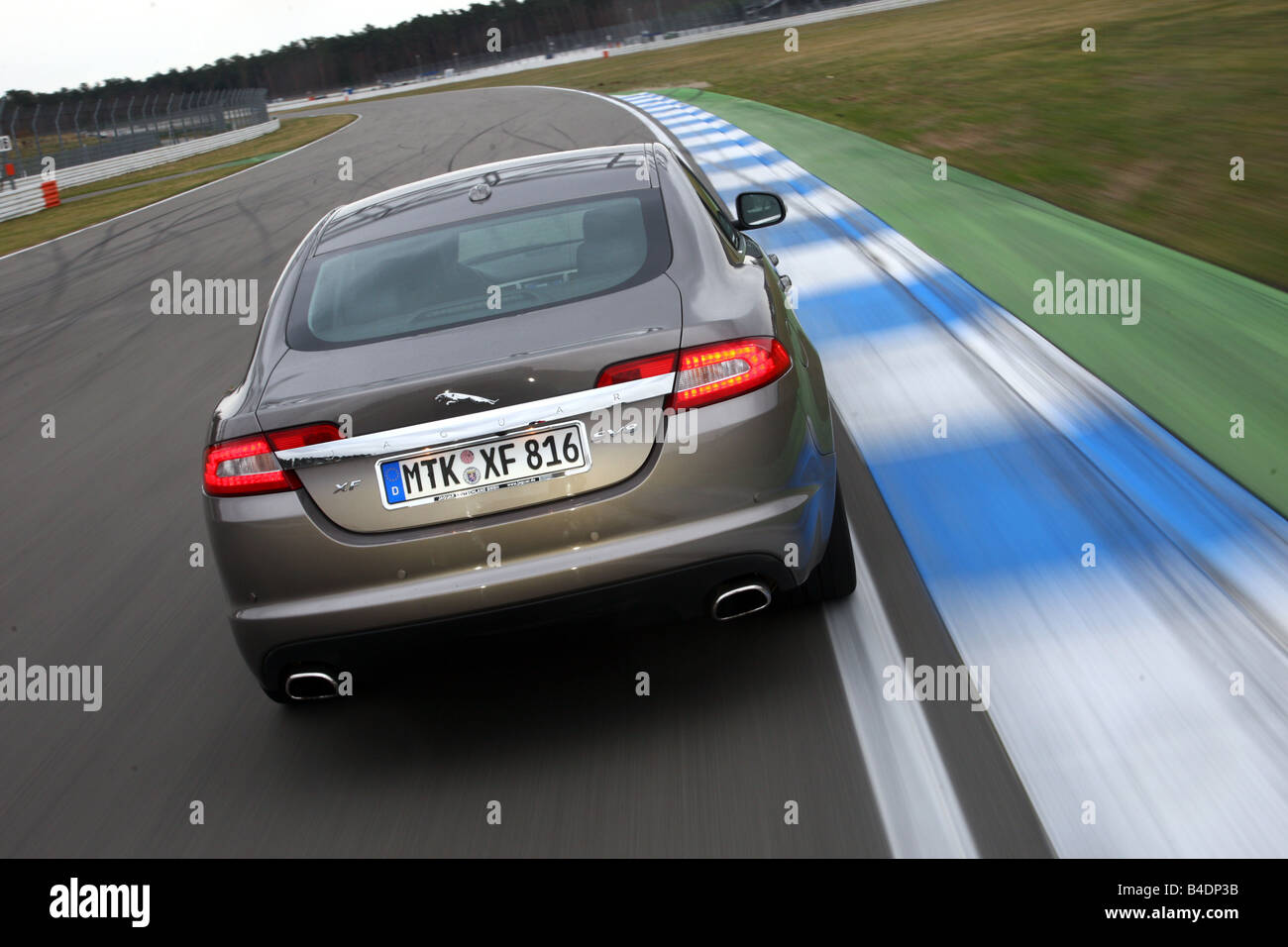 Jaguar from back hi-res stock photography and images - Alamy