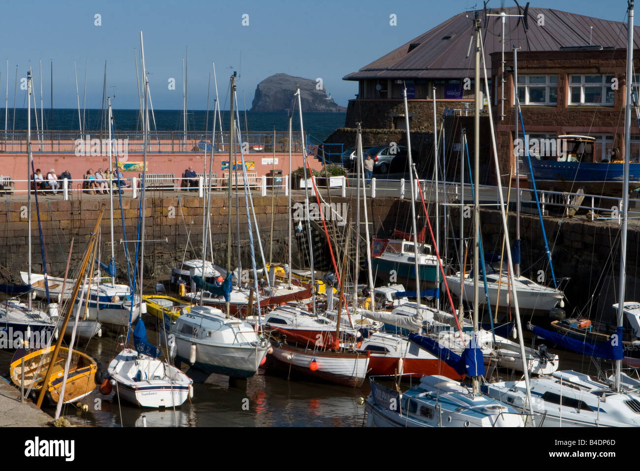 North Berwick Harbour Stock Photo - Alamy