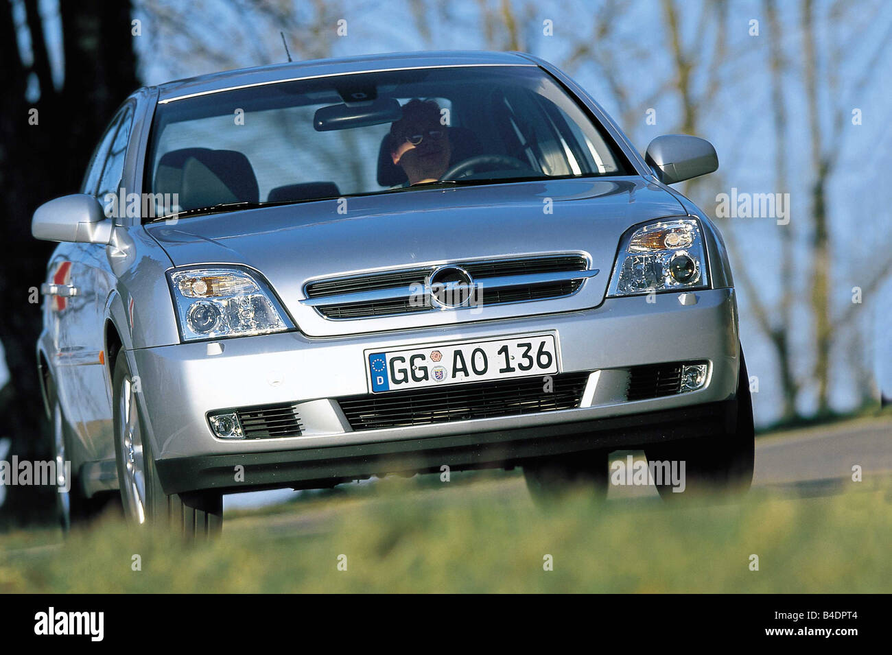 Opel vectra 2 2 hi-res stock photography and images - Alamy