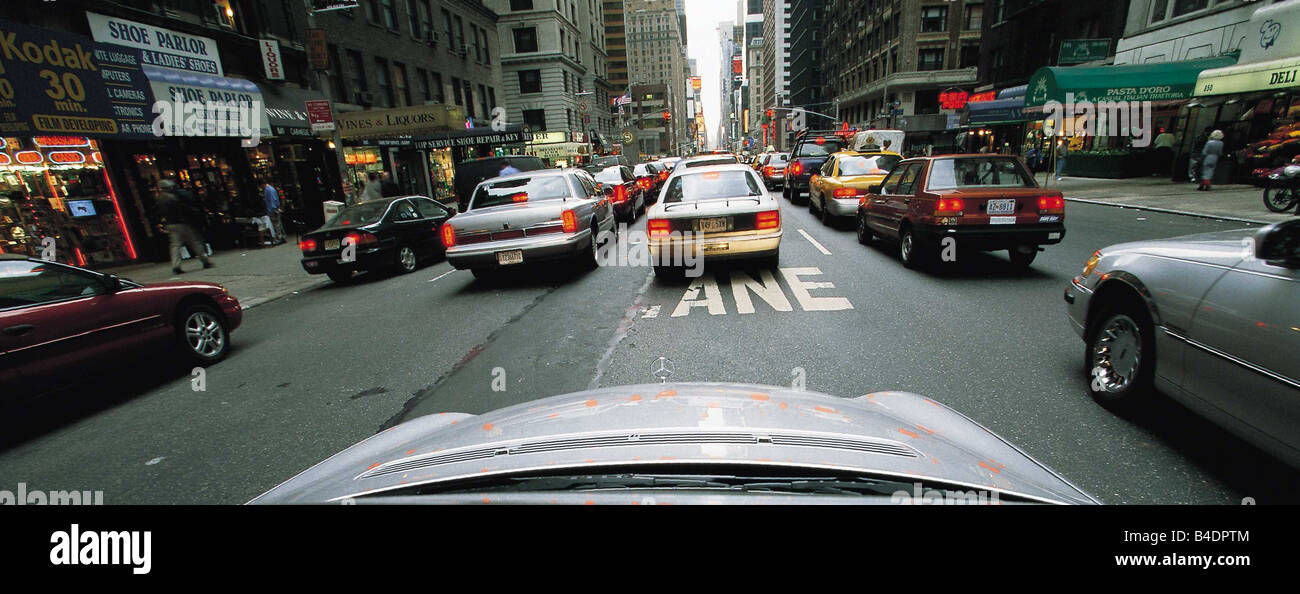 Rush hour city hi-res stock photography and images - Alamy