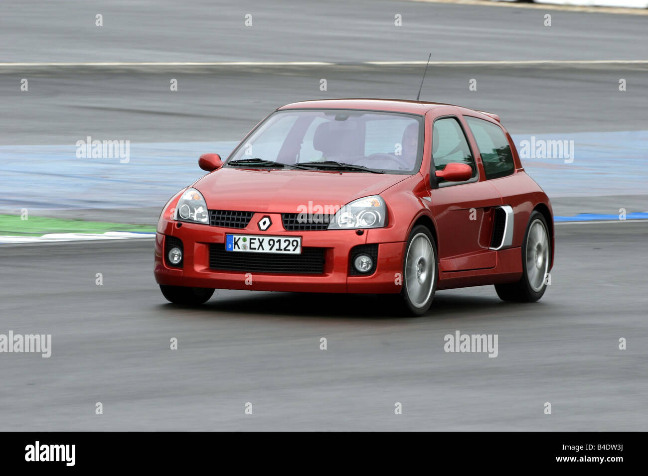 Car, Renault Clio V6, small approx., model year 2001-, red, Limousine ...