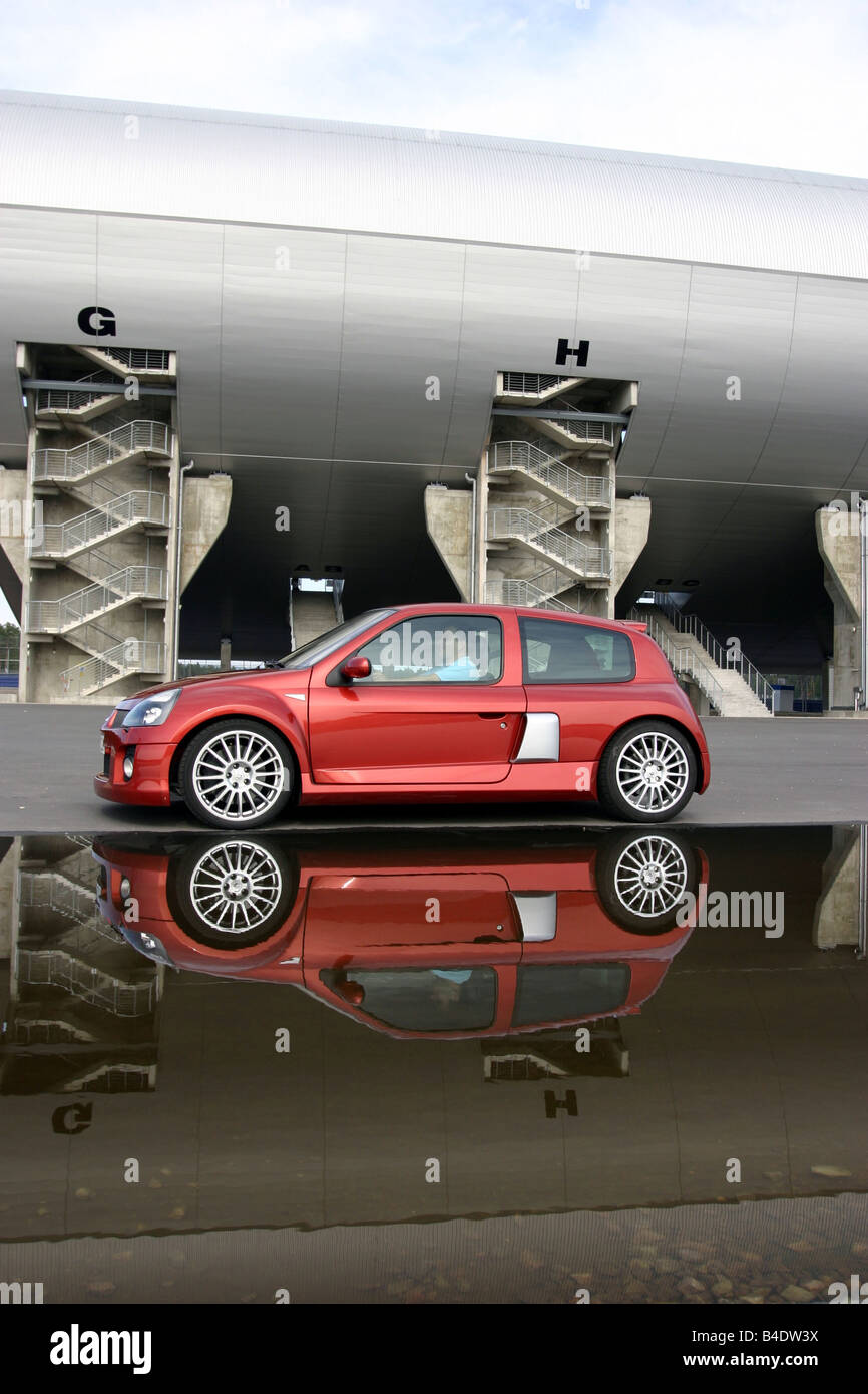 Renault Clio V6 High Resolution Stock Photography and Images - Alamy
