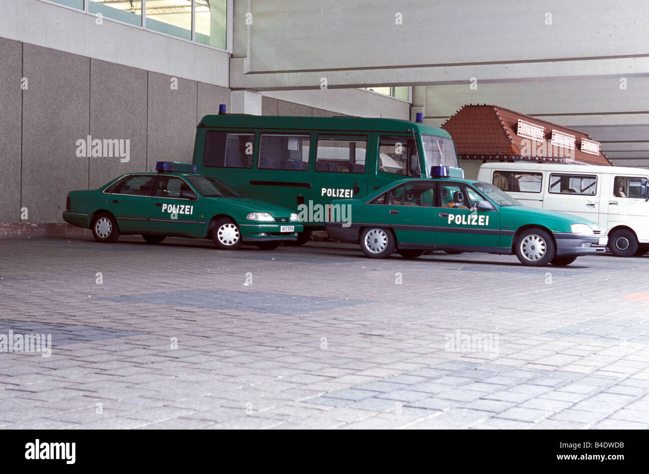 Car, Events, shows, IAA 2001, Security, Polizei, Safety preapprox.tions ...