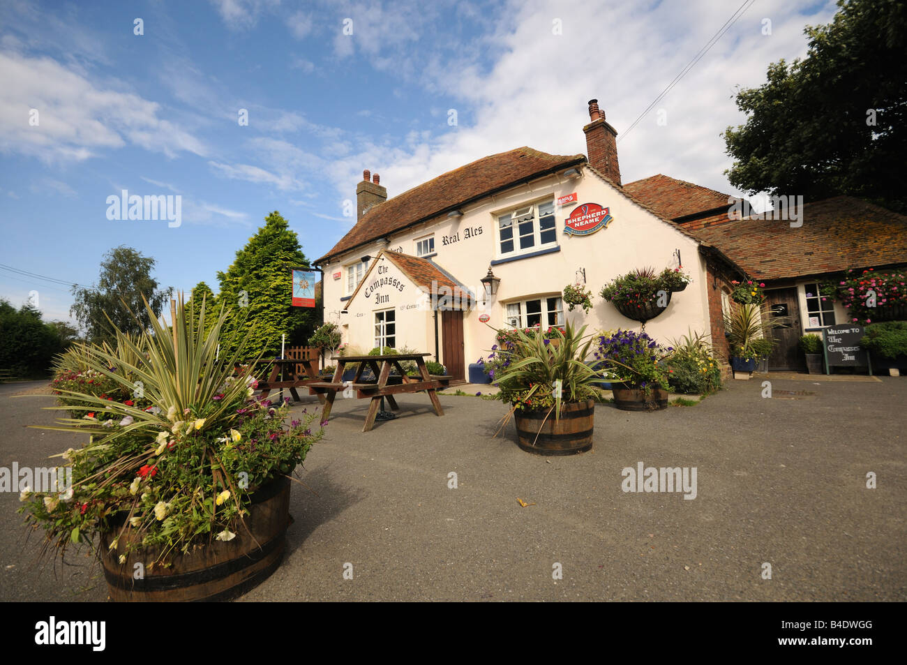 Three Compasses Pub near canterbury kent Stock Photo - Alamy