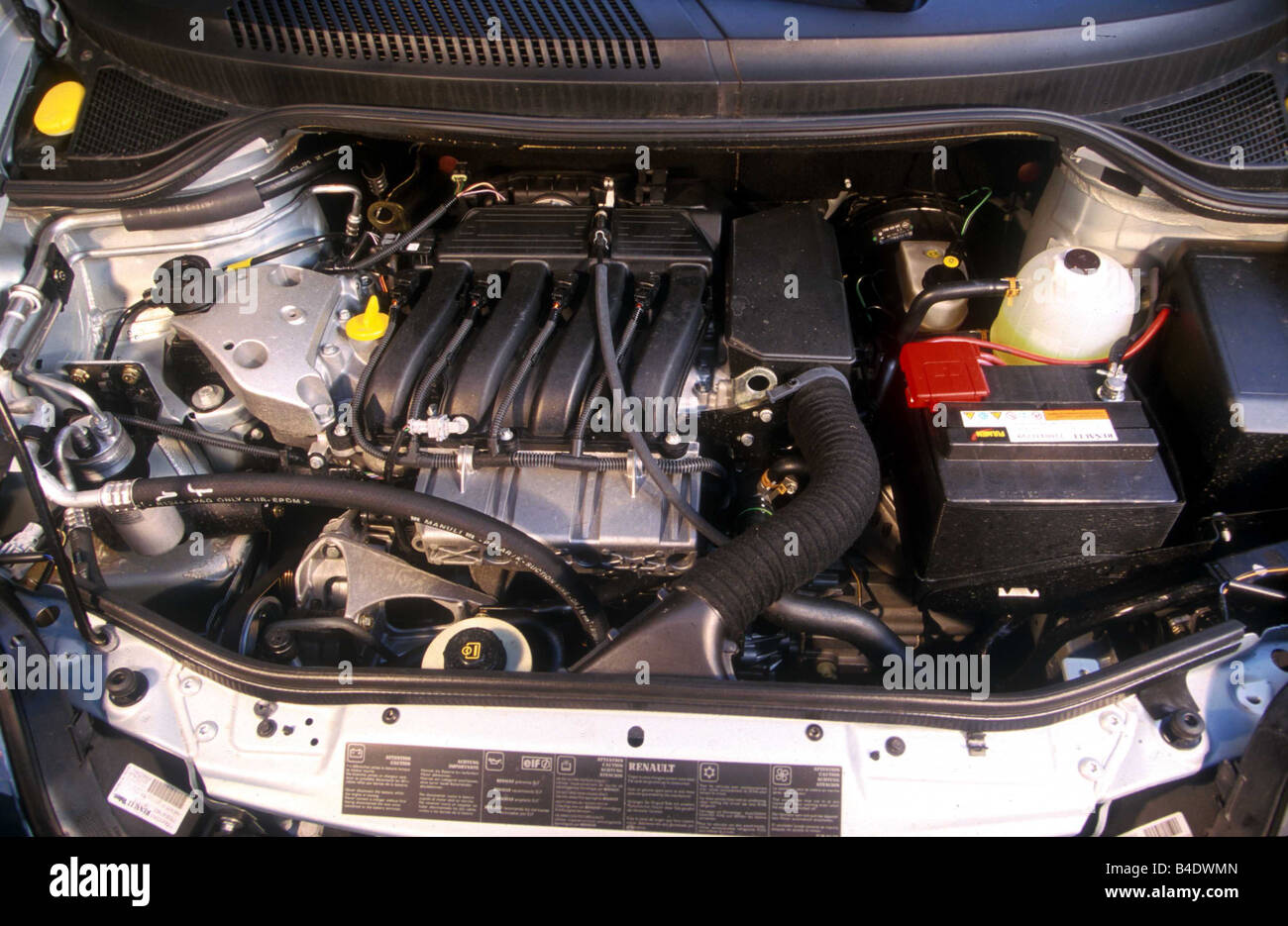 Renault Scenic 2001 Engine