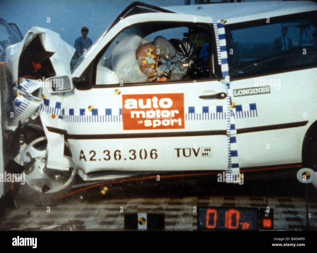 Crashtest fiat tipo hi-res stock photography and images - Alamy