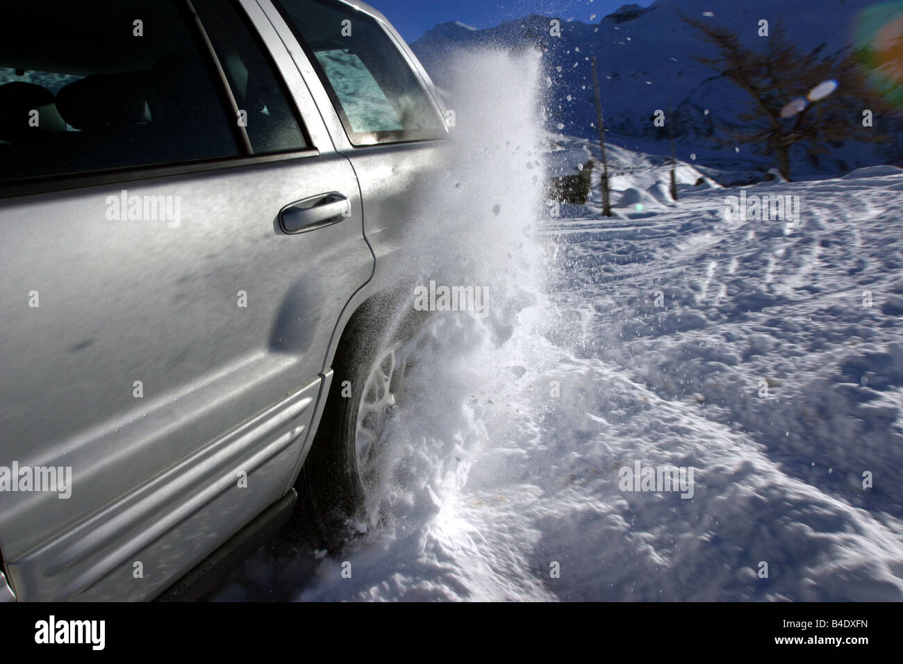 Car, Jeep Grand Cherokee, cross country vehicle, silver, model year ...