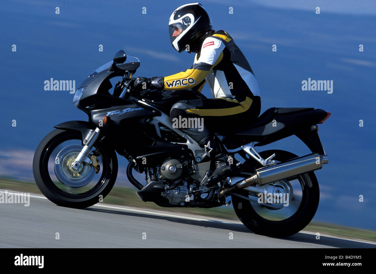 engine cycle, Sports motor cycle, Sporttourer, Honda VTR 1000 F Fire ...