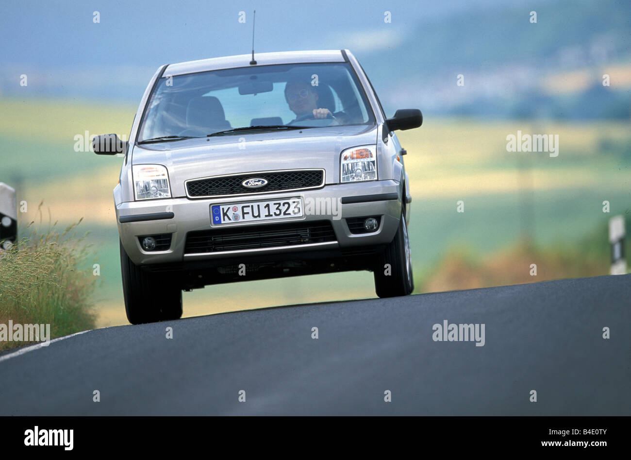 Car front view ford hi-res stock photography and images - Alamy