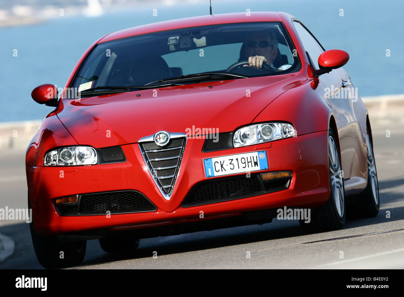 Car, Alfa Romeo GT 3.2 V6, roadster, coupe/Coupe, red, model year 2003 ...