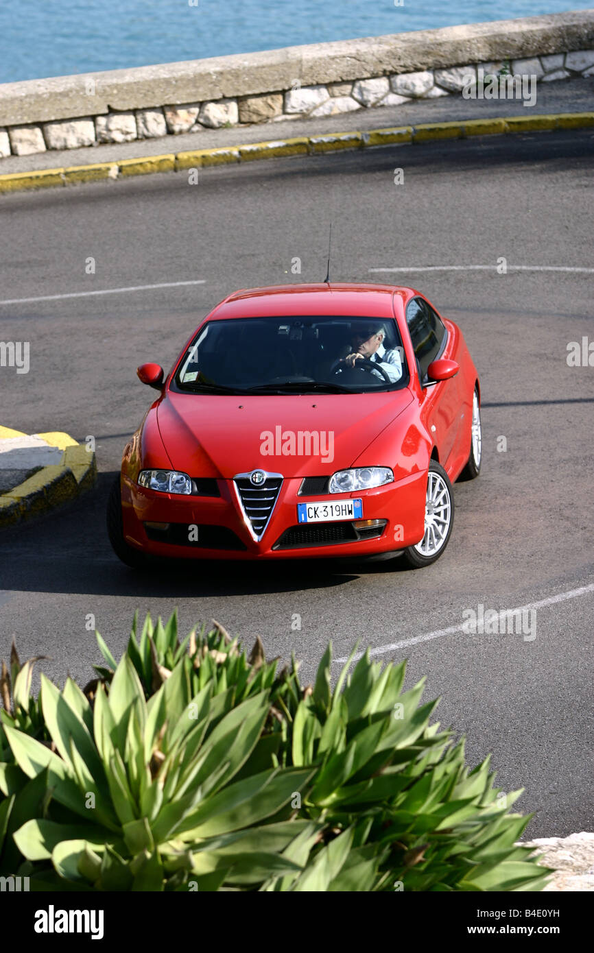 Car, Alfa Romeo GT 3.2 V6, roadster, coupe/Coupe, red, model year 2003 ...