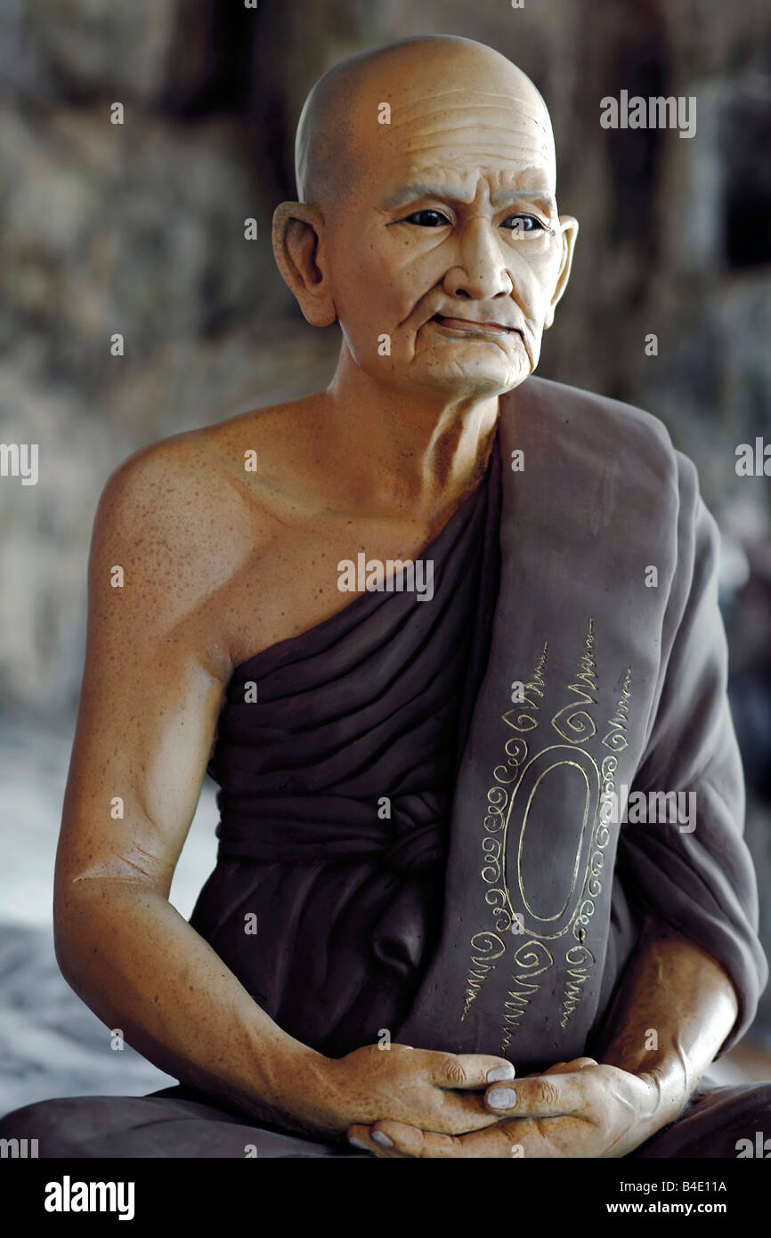 Buddhist monk sculpture hi-res stock photography and images - Alamy