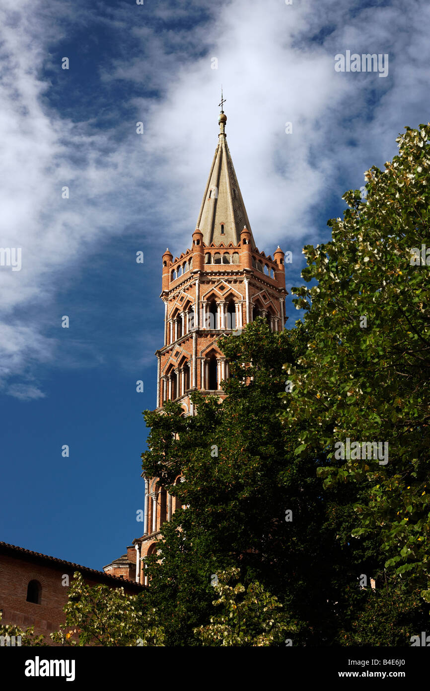The Basilique St-Sernin, Saint-Sernin basilica, in Toulouse Stock Photo ...