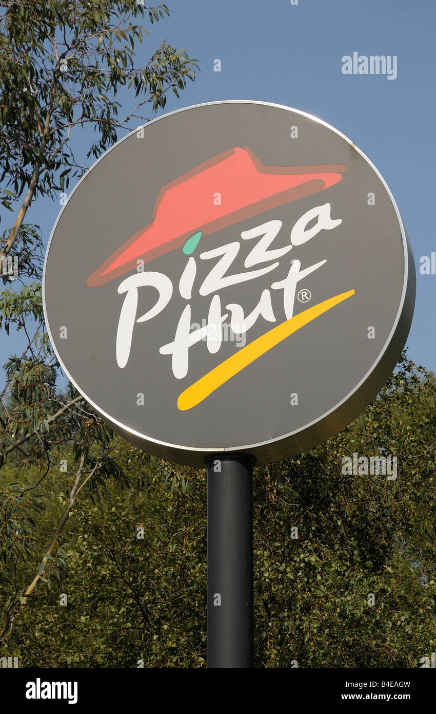 Pizza Hut sign. Portrait Stock Photo - Alamy