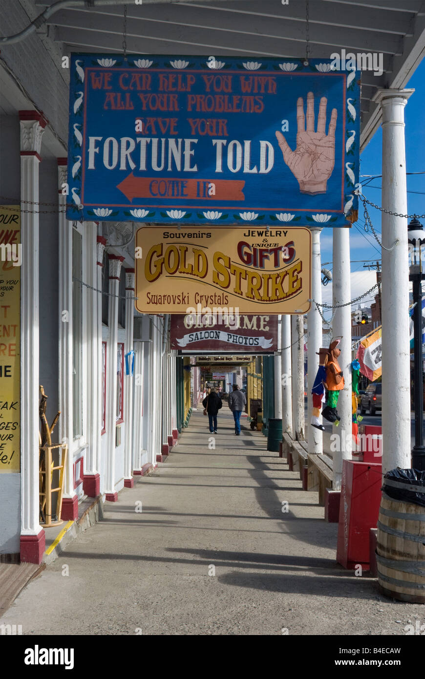 Boardwalk signs hi-res stock photography and images - Alamy