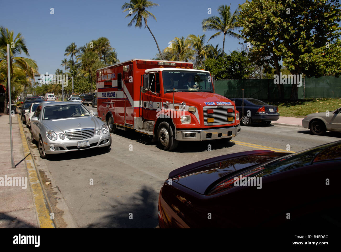 Emergency vehicle at an emergency scen hi-res stock photography and ...